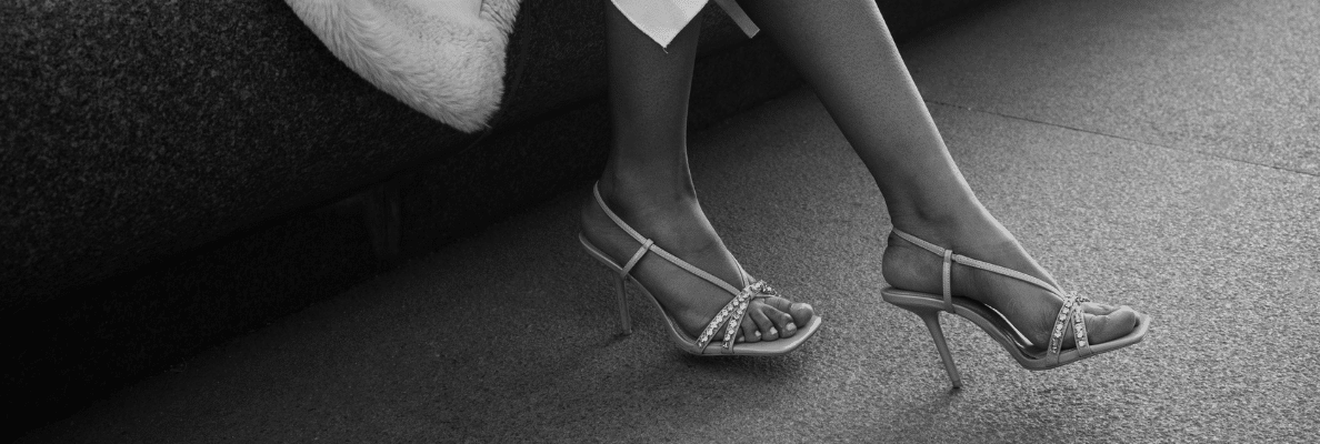 Understanding the Differences: ADA Compliant Grates vs. Heel Proof ...